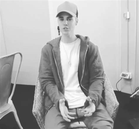 Justin Bieber In A Chair The Hollywood Gossip