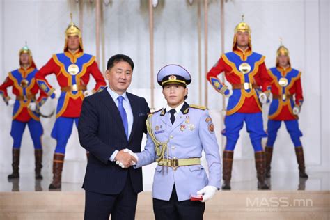 Бүгд Найрамдах Улс тунхагласны 98 жилийн ойг тохиолдуулан Монгол Улсын Ерөнхийлөгч Ухнаагийн