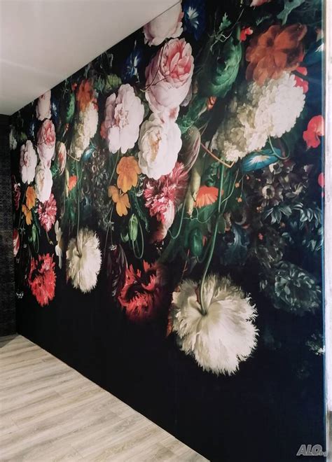 Професионално лепене на тапети и фототапети София Строителни услуги София Предлагаме