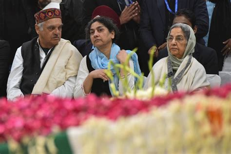 Former Indian Prime Minister Manmohan Singh Cremated After State