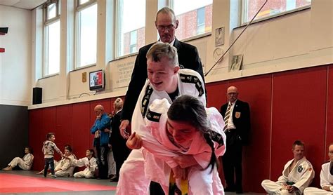 A Judokas Dojo ‘t Loo Op Dreef Uitkijkpost