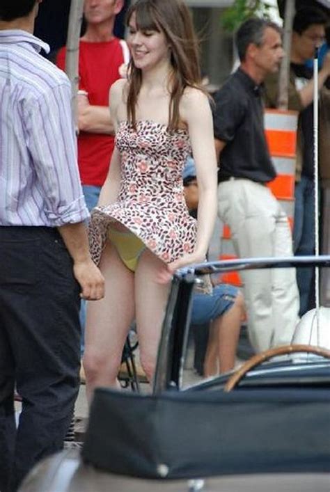 Windy Public Uspkirt Yellow Panties Dailyfap