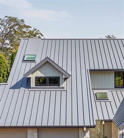 Urban Farmhouse Makeover With Lysaght® Snapseam™ Architectural Roofing