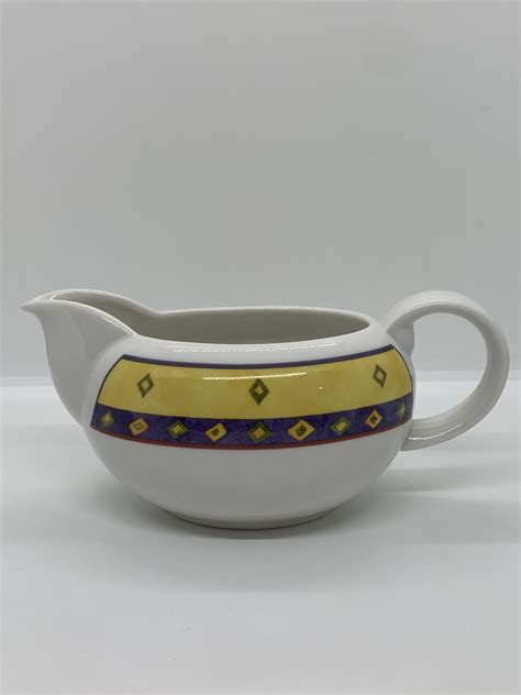 Royal Doulton Expressions Lisbon Gravy Jug Vintage Keepsakes