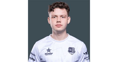 Br0 Cs2 Settings Crosshair Sensitivity And Config 2025 Launch Options Video Mouse And Hardware