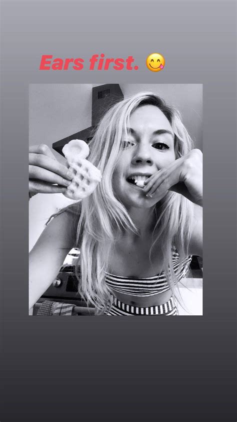 Emily Kinney Scrolller