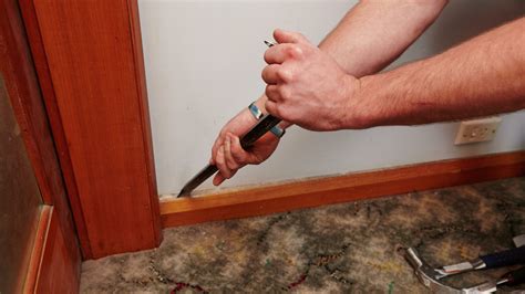 Slik Fjerner Du Fotlister Og Parkettgulv En Trinn For Trinn Veiledning