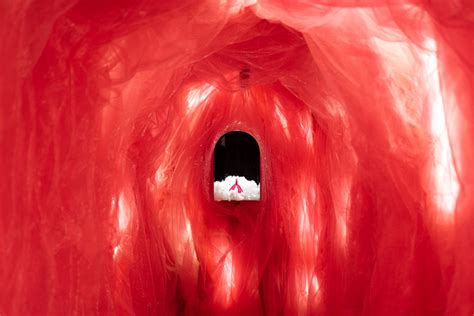 Sex Education vkusně Rozkoššš nabízí erotické hračky přitom neodradí ani tu nejstydlivější