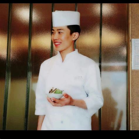 산하 Yakisanha • Instagram Photos And Videos