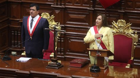 La Vicepresidenta Dina Boluarte Asume El Poder Tras La Destitución Y