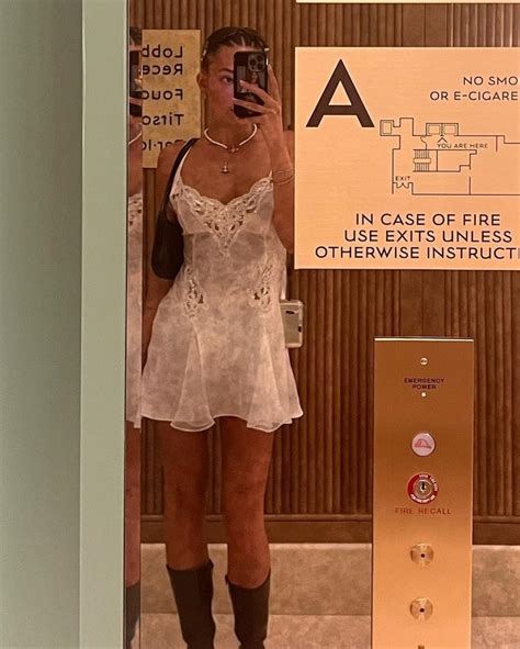 Ashley Moore 2 Picture