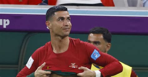 호날두 역대 최초 A매치 200경기 출전…결승골로 자축까지