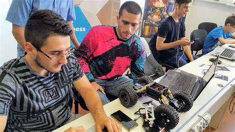 Курс “Програмиране за вградени системи” професия “Приложен програмист” Фондация Софтуерен