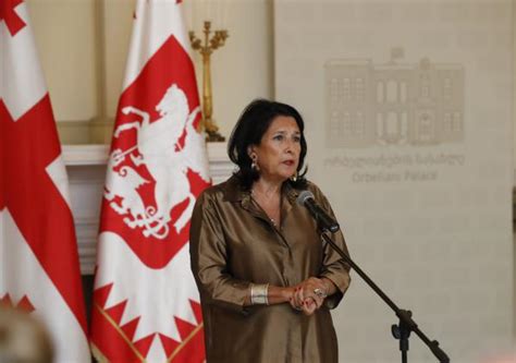 პრეზიდენტი აირზენაზე ერთხელ გამოიჩინოს პასუხისმგებლობა ხალხს დაბრუნების საშუალება მისცეს