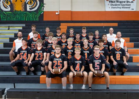 Football Football Ipswich School District 22 6