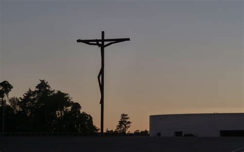 Private Guided Day Trip To Fatima And Tomar Made For Portugal