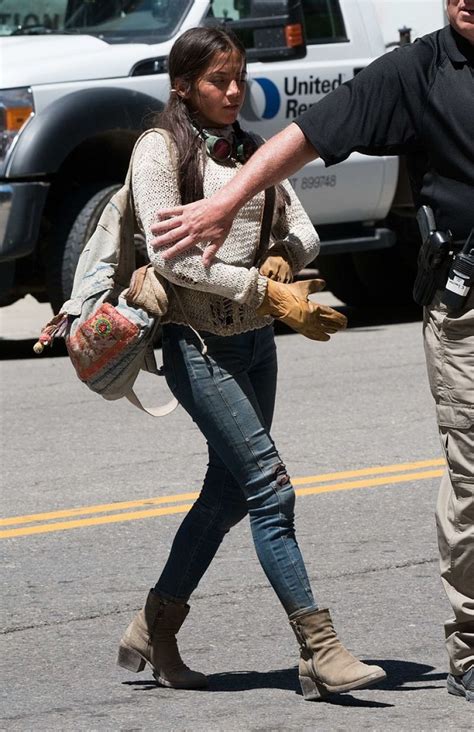 Isabela Moner Transformers 5 Set Candids Detroit Michigan 6 24 2016