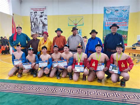 Сантмаргац суманд Ш Санжсүрэн арслангийн нэрэмжит Өсвөр үеийн үндэсний бөхийн ААШТ зохион