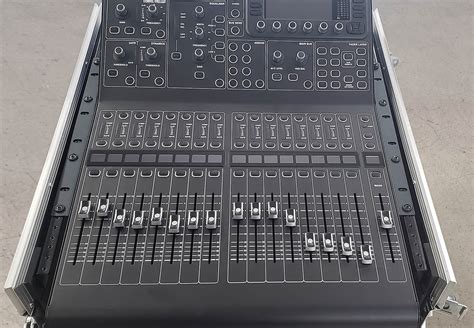 M32R KIT Rack Mount Kit For Midas M32R