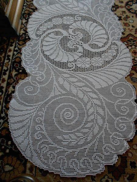 Filet Crochet An Absolutely Beautiful Table Runner Filet Crochet