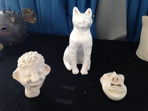 무료 이미지 프랑스 유럽 동상 고양이 세라믹 장난감 조각 미술 작은 입상 몽펠리에 랑그 독트 루시 옹 성병 자코 Poterie 저승색의 Mjc