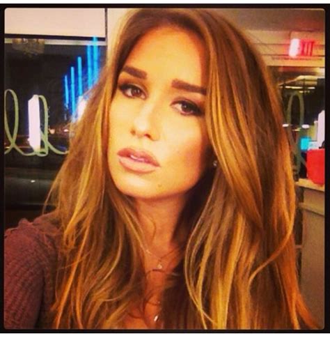 Jessie James Decker Highlight Hair Tutorial Jessie James Hair Jessie James Decker Hair