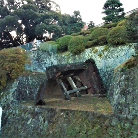 長崎県長崎市本尾町に残る旧浦上天主堂鐘楼 黒しばわんこの戦跡ガイド