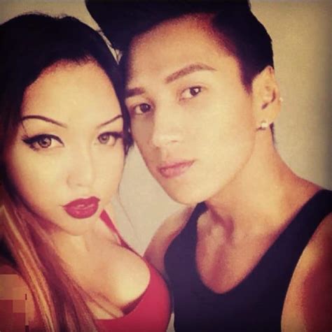 မင်းသားချောအောင်ရဲလင်း Gymမသွားခင်လေးမှာ အမိုက်စားဆံပင်ကေလေးကို ကိုယ်တိုင်ညှပ်ပေးလိုက်တဲ့ မထက