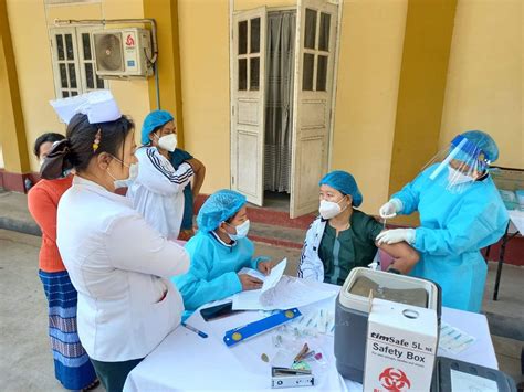 တန့်ဆည်မြို့နယ်ရှိ ကျန်းမာရေးဝန်ထမ်းများအား ကိုဗစ် ၁၉ ကာကွယ်ဆေးထိုးနှံပေး Information And