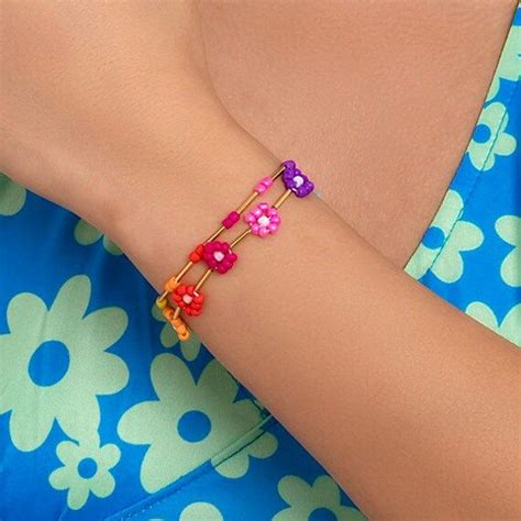 Chic Layered Colorful Daisy Flower Seed Beaded Bracelet Set In 2022