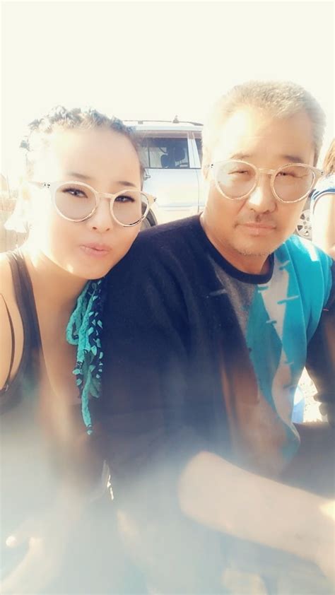 Д Хайрт аавдаа хорвоод мэндэлсэн өдрийн мэнд 🤗 Эрүүл саруул урт удаан насалаарай ааваа Facebook