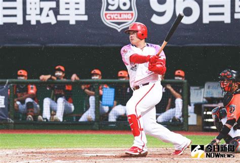 中職／味全龍逼和統一獅 吉力吉撈勇奪全壘打王 運動 Nownews今日新聞