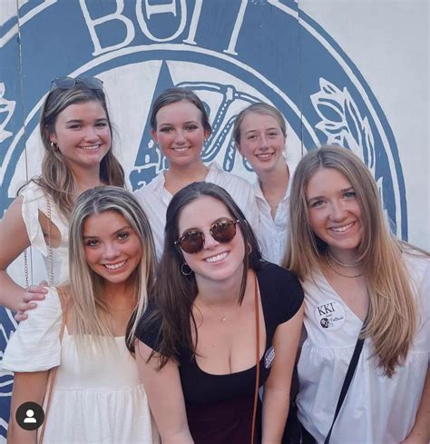 Which One Nudes WhichOneWouldYouPick NUDE PICS ORG