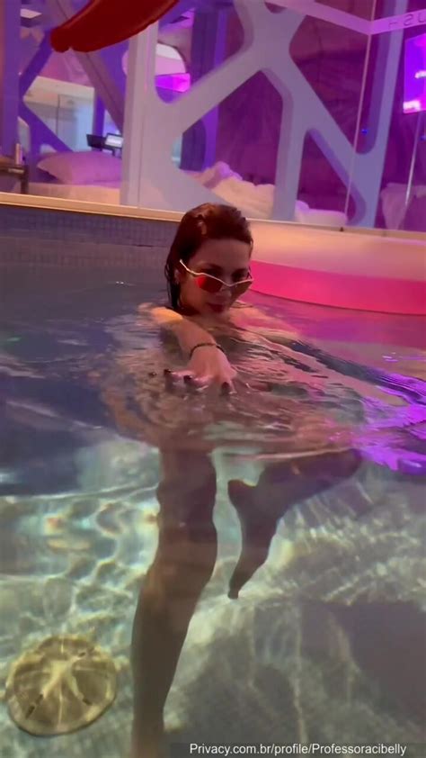 Leaked Professor Cibelly Ferria Naked In The Pool Cnn Amador