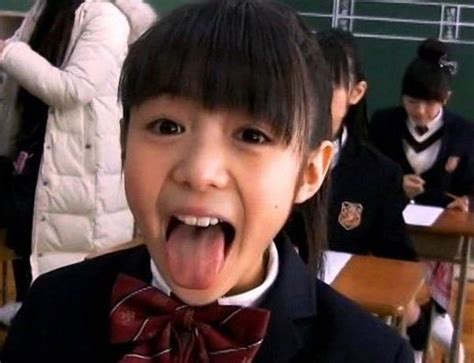 ムカつくか、ニヤつくかで人生変わるぞ 唇へのボケ 100814350 ボケて（bokete）