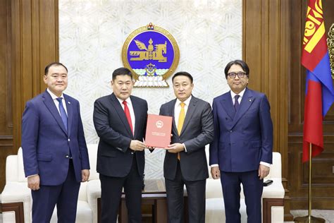 Засгийн газрын 2024 2028 оны үйл ажиллагааны хөтөлбөр энэ оны төсвийн тодотголын төслийг УИХ д