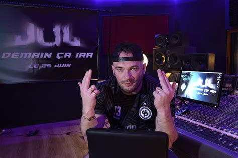 En Direct Rap Jul Dévoile Les 10 Couvertures Retenues Pour Illustrer Son 19e Album La Provence