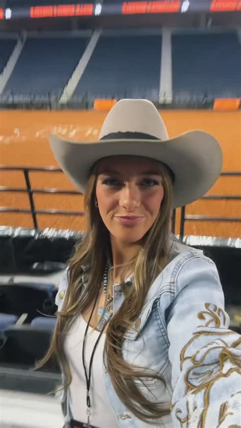 Mackenzie Holton Mackenzie Holton • Instagram Photos And Videos