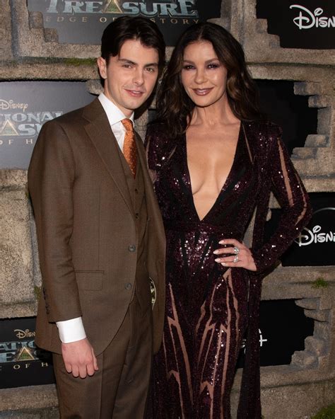 Catherine Zeta Jones In Deep Cleavage Dress At National Treasure Edge Of History Premiere