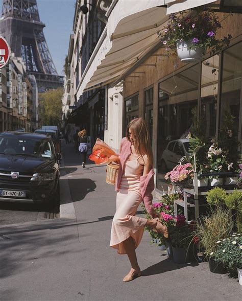 Anna Lebedeva Paris With Me Auf Instagram „florals For Spring Groundbreaking C 📷 Alina