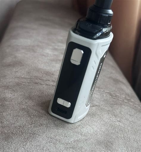 хиро 3 думаю состояние видно на фото комплект полный за исключением ...