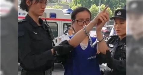 讨债集团老大“竟是女研究生”！落网时还在写毕业论文 禁闻网