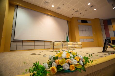 الجامعة في صـور جامعة المعرفة