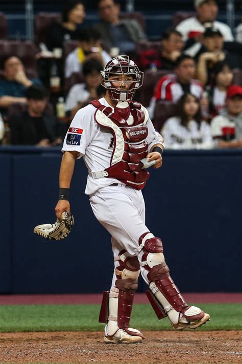 국대 포수 공격형 포수 유망주 있는데 키움은 왜 비fa 다년 계약 체결했나