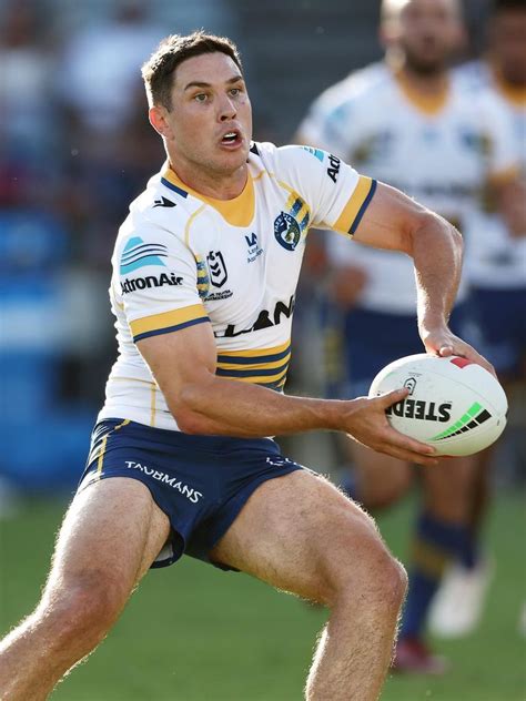 Nrl 2023 Mitchell Moses To Sign 125m A Season Deal To Stay At Parramatta Wests Tigers News