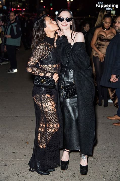 Dove Cameron Sexy Photos The Fappening Stars