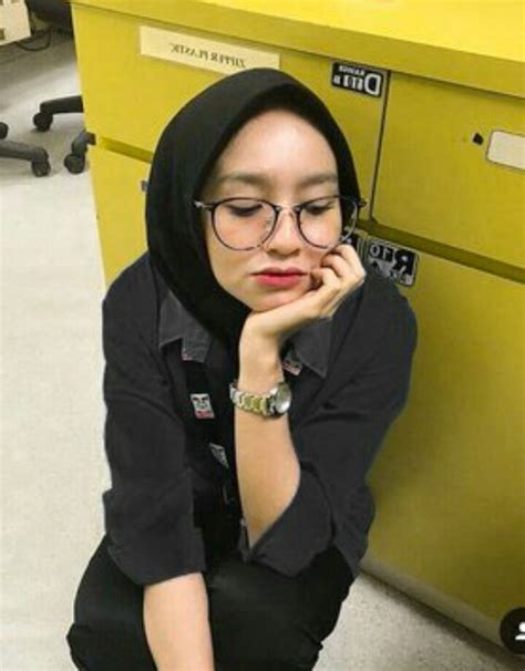 Koleksi Awek Tudung On Twitter Dm For Hot Pic Https T Co Pqgvuriea Twitter