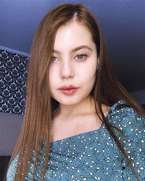 Bellastarks ️ Live Cams Skype Teams Discord And Telegram