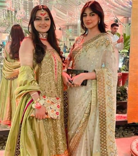 Javeria Abbasi Biography Age Babe Husband Religion Showbiz Hut