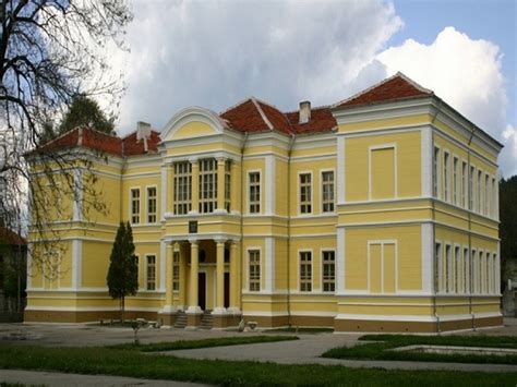 ПРОФИЛИРАНА ГИМНАЗИЯ КОНСТАНТИН ФОТИНОВ Град Самоков Галерия